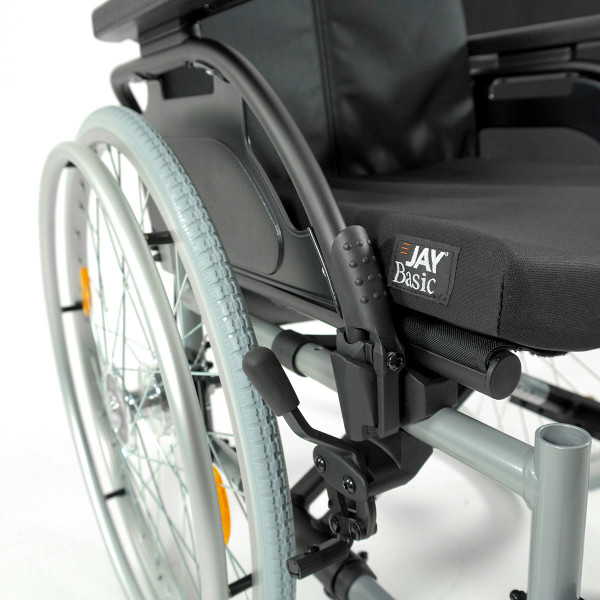 Leichtgewichtrollstuhl Breezy Parix2 mit Trommelbremse | rehashop.de